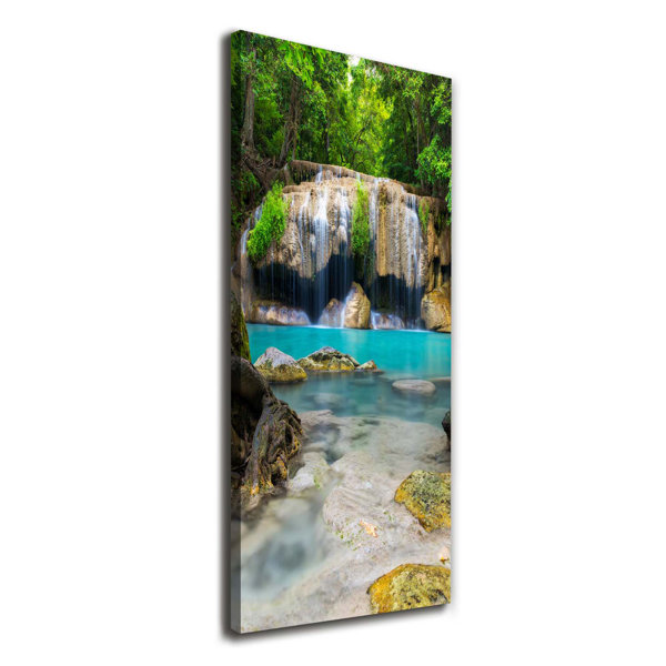 Union Rustic Wasserfall im Dschungel - Kunstdrucke auf Leinwand | Wayfair.de